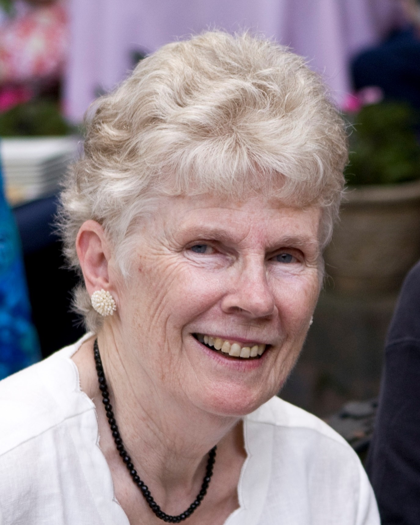 Anne Ruth "Robin" Scanlan, of Bristol, Passes at 87 | Go Local Prov